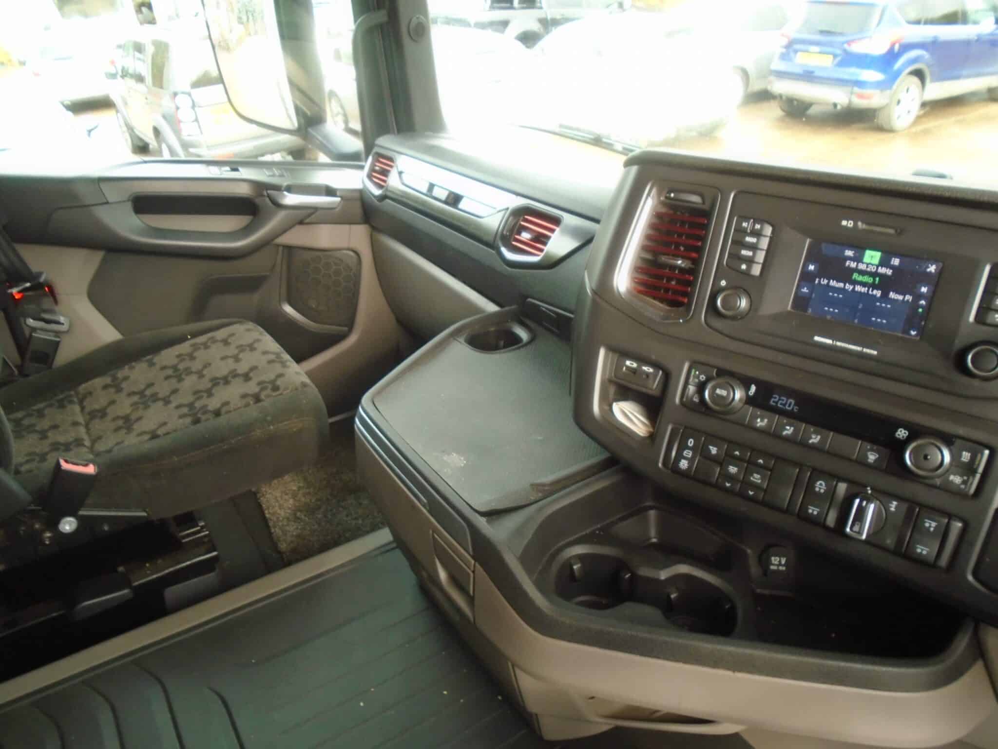 2018 68 SCANIA R450 TAG AXLE UNIT - CarLuv