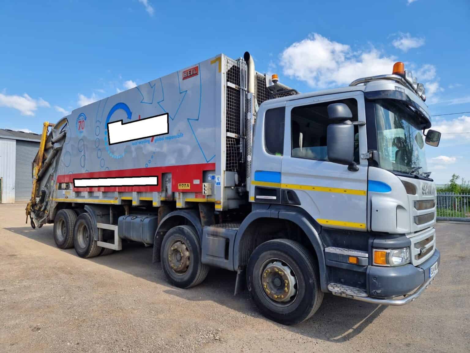 2014 SCANIA P360 8X4 REAR END LOADER - CarLuv