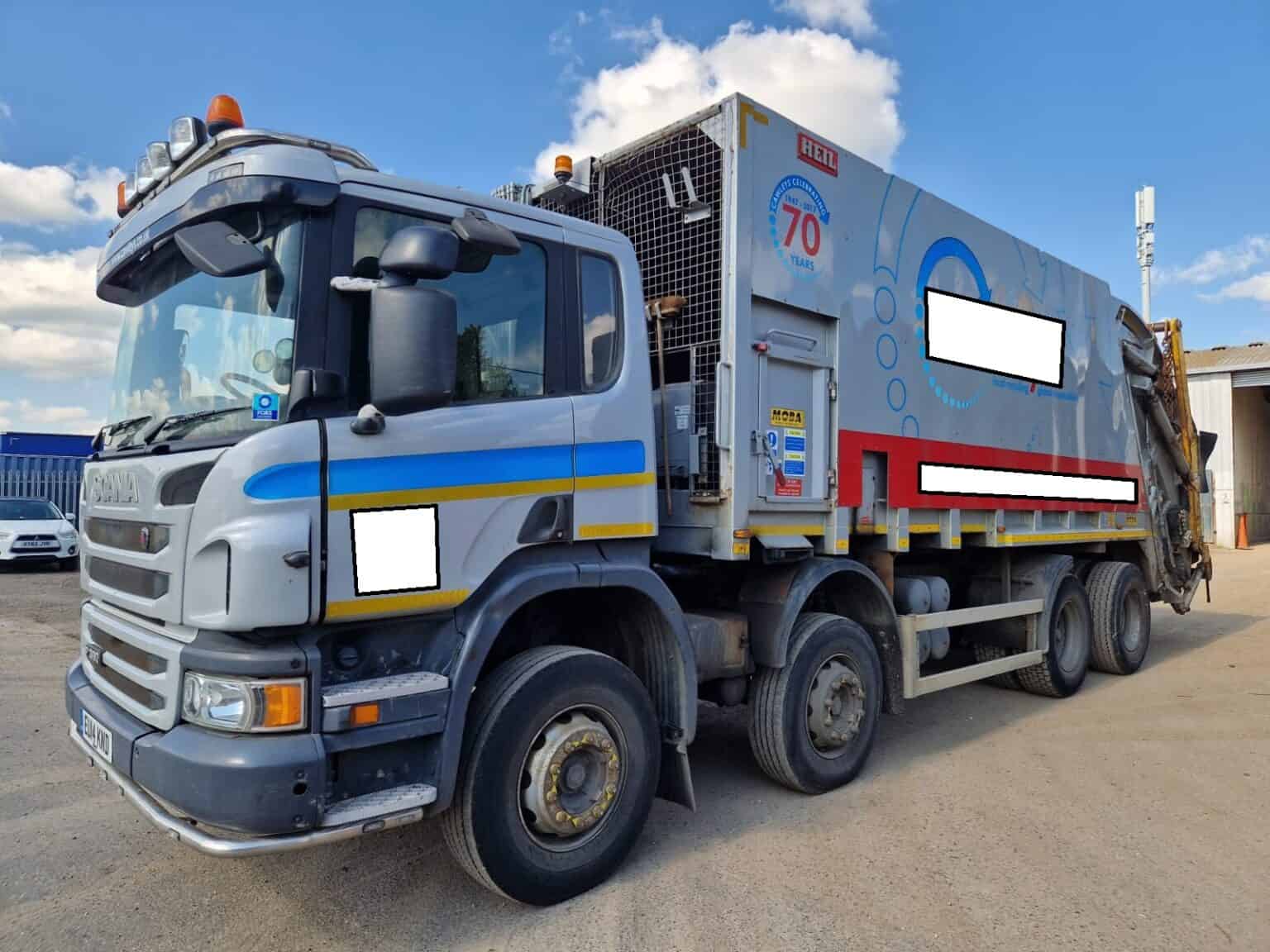 2014 SCANIA P360 8X4 REAR END LOADER - CarLuv