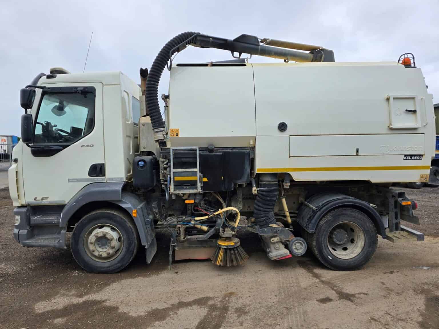 2019 DAF LF250 ROADSWEEPER - CarLuv